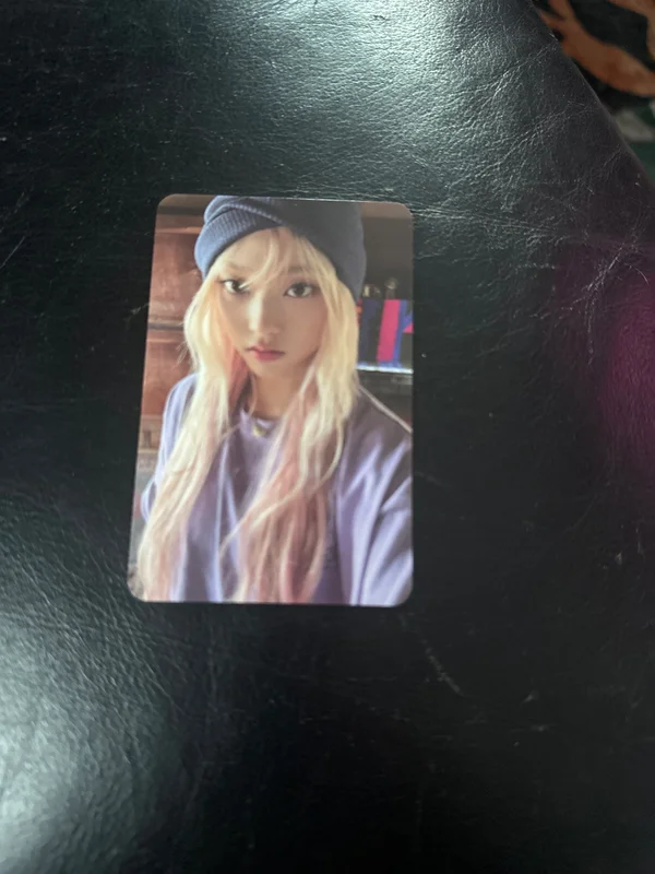 NewJeans HAERIN 'Supernatural NJ X MURAKAMI Drawstring Bag ver ...